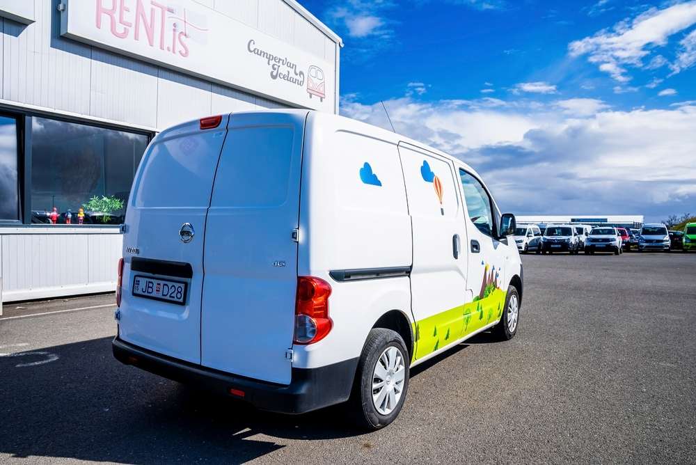 The best campervan rentals in Iceland → Full Guide